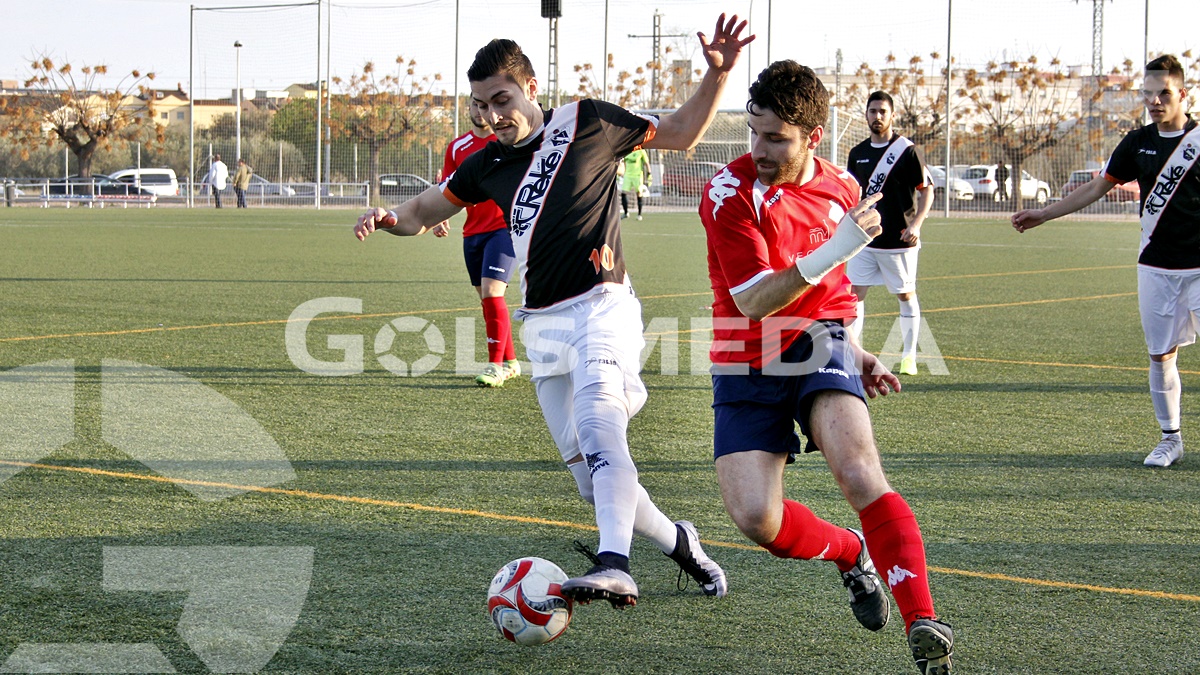 David Sáez ya golea para un SC Requena que continúa segundo// Fotos ...