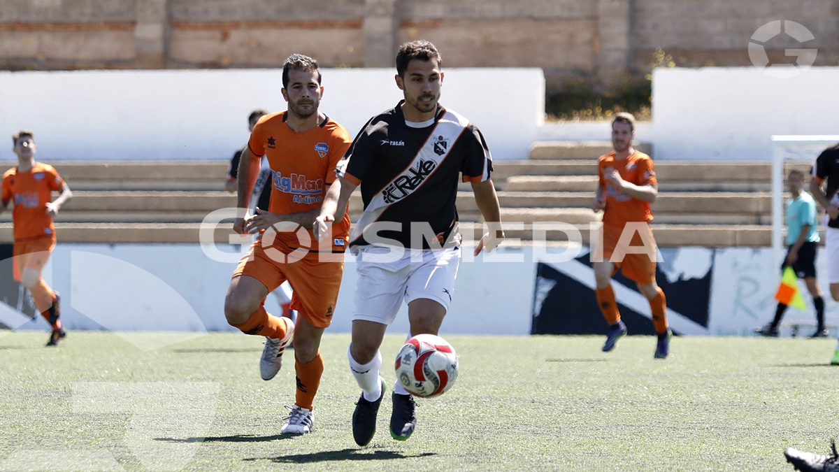 Nico Reyes: "Veo al Requena motivado y capacitado de cara a la final ...