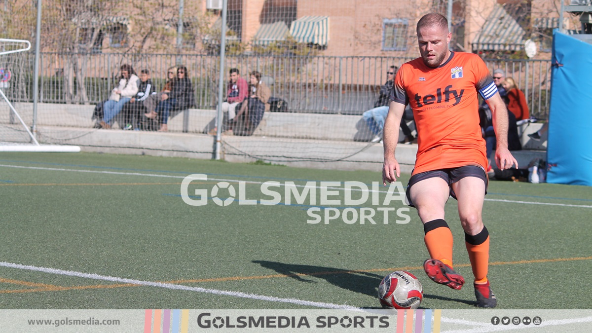 Tres piezas claves seguirán en el CD Thader la próxima temporada ...