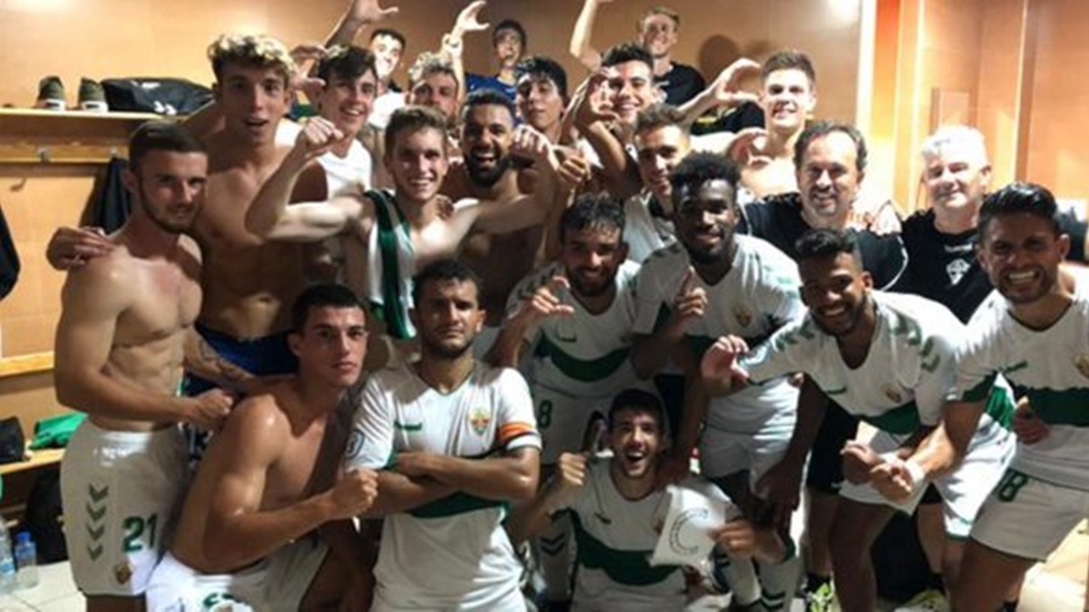 ELCHE CF | Un joven lateral que se erige en referencia para la cantera ...