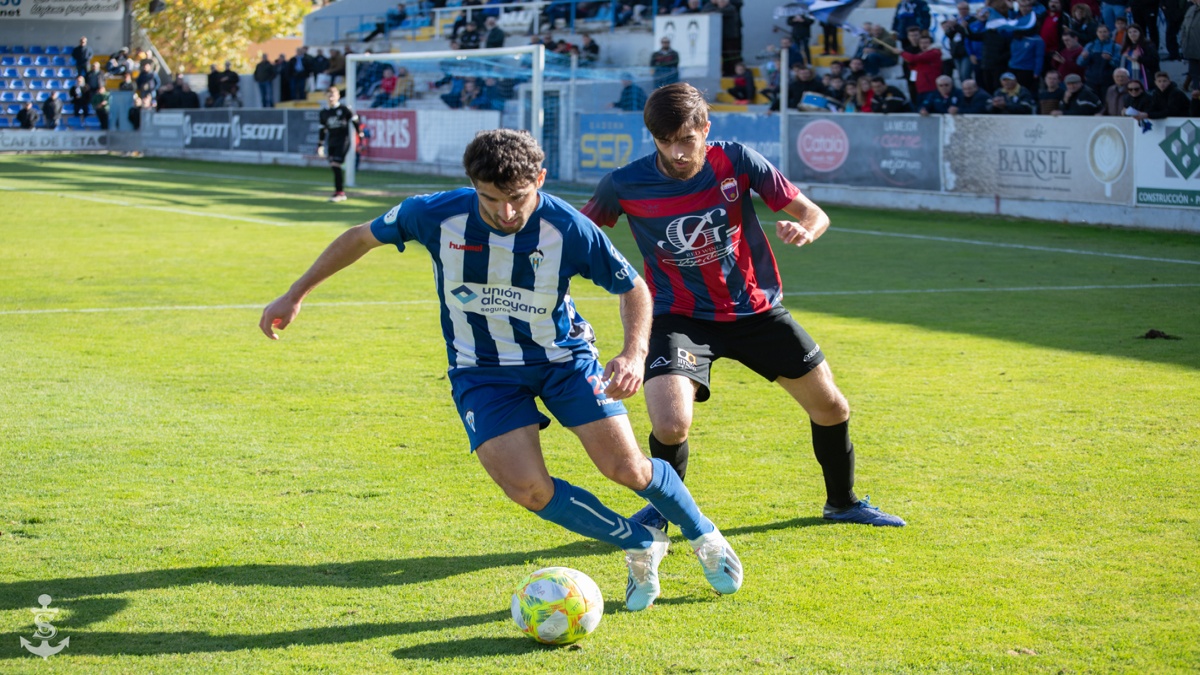 El CD Eldense muestra su malestar por el arbitraje en El Collao - Golsmedia