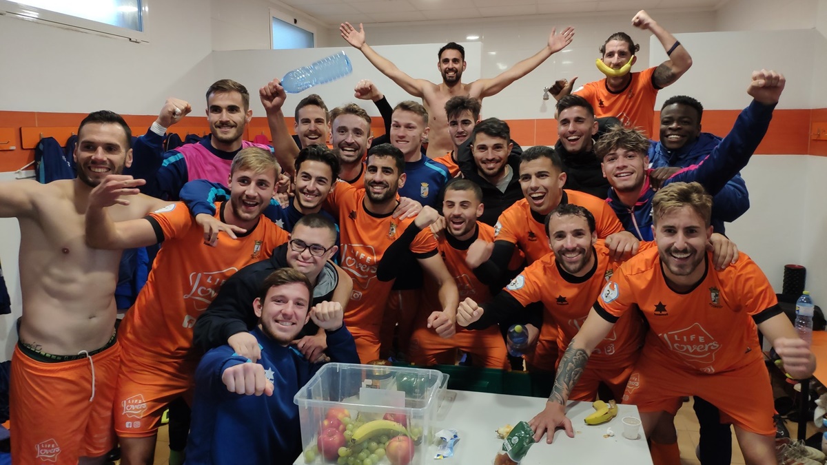 El Atzeneta UE alarga su racha de victorias ante el Elche Ilicitano CF ...