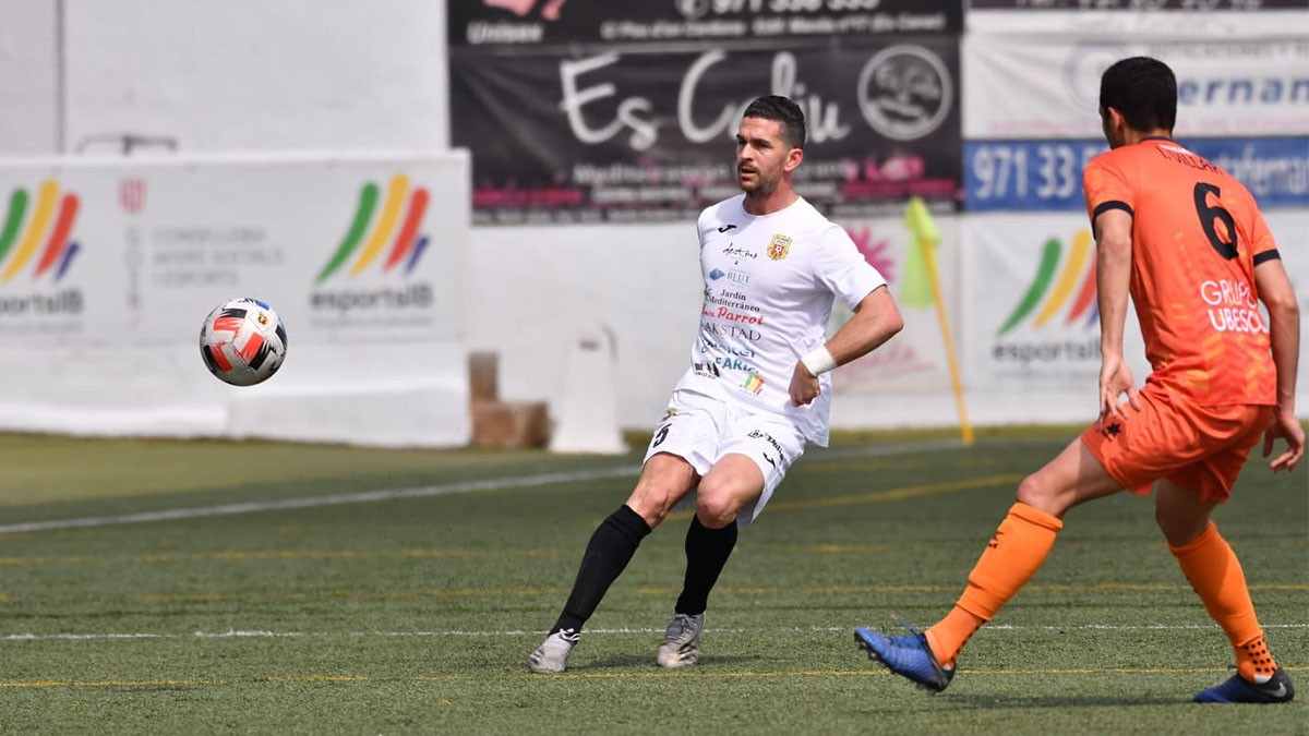 Amargo triunfo del Atzeneta UE en Santa Eulalia ante el SCR Peña ...