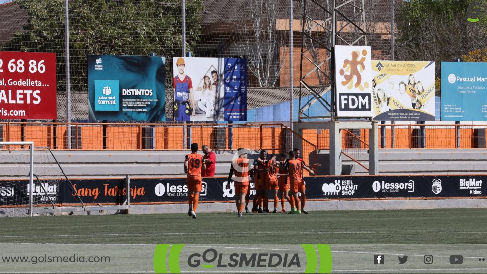 El Torrent CF se pone líder y acaba con el pleno de victorias del ...