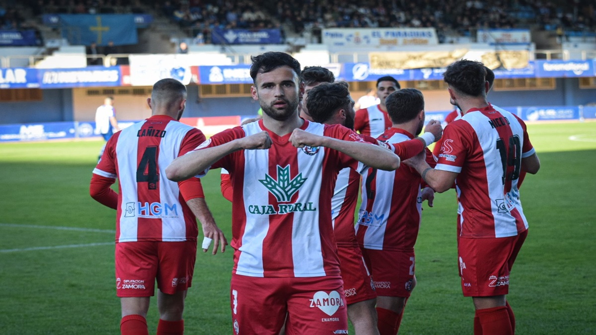 Contundencia y jerarquía para la zaga antequerana - Golsmedia